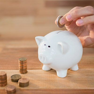 Geld sparen im Haushalt - so könnt ihr im Alltag Geld sparen