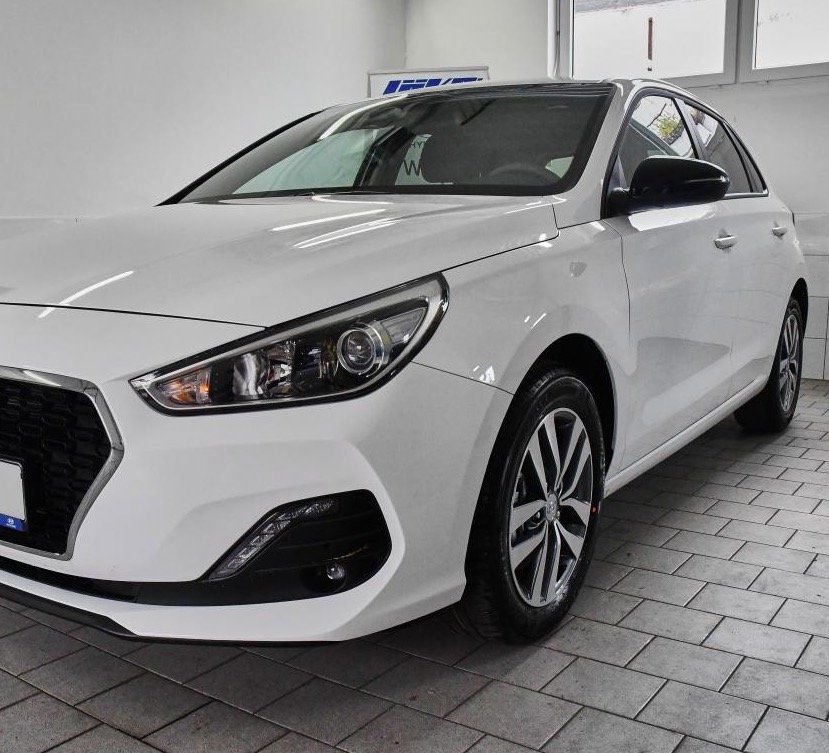 Hyundai i30 YES mit 99 PS im Leasing für 99€ mtl. - LF: 0.63