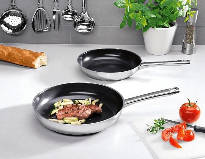 WMF "Devil Pan" Pfannenset mit Ø24cm und Ø28cm für 49,99€ (statt 70€)