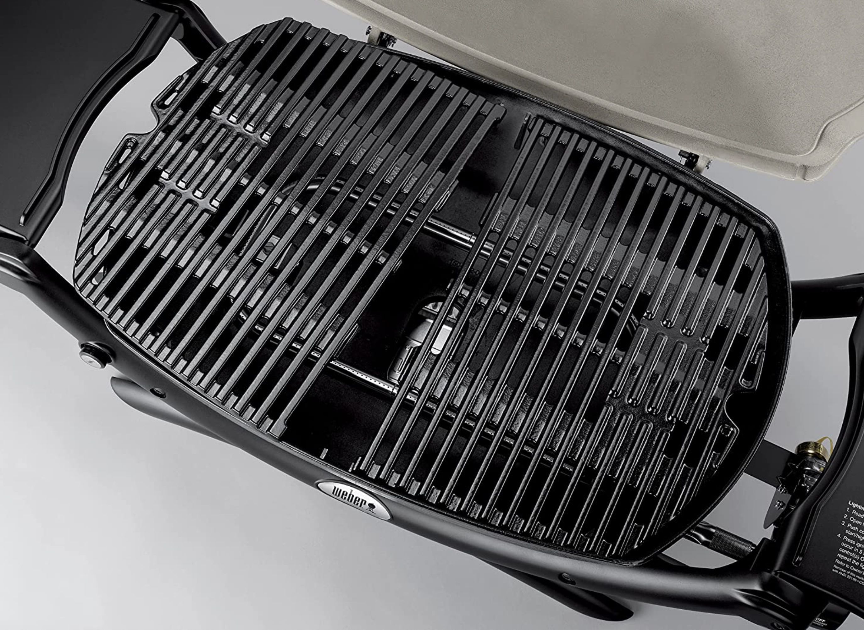 🥩 Weber Q2000 Gasgrill mit Standfuss & Seitentischen für 318,95€ (statt ...
