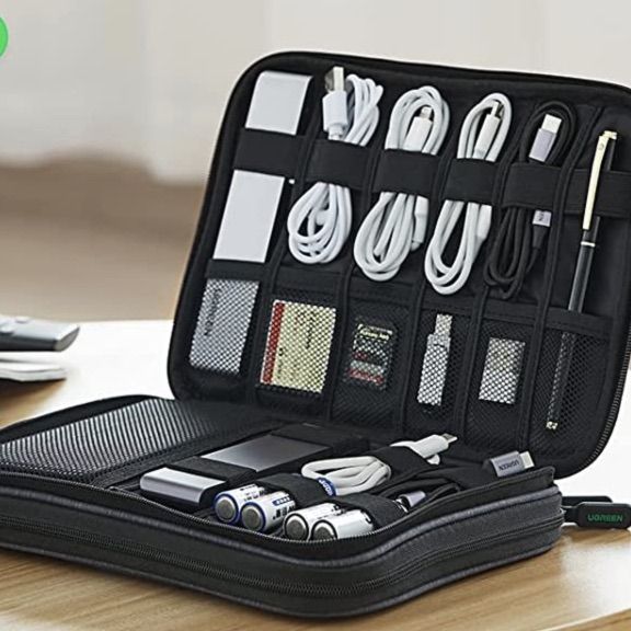 UGREEN Organizer für Kabel, Adapter & mehr für 16€ (statt 24€)