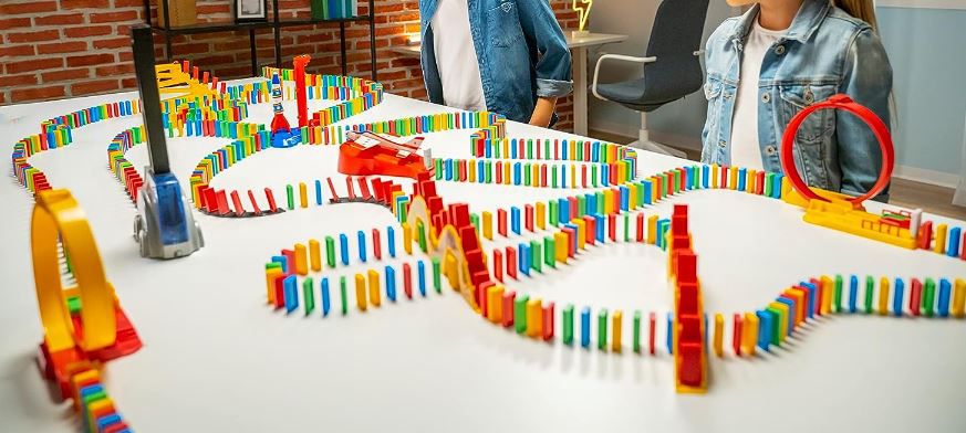 Domino Express Crazy Race, Dominospiel für 21,99€ (statt 33€)