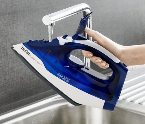 Tefal FV2838E0 Express Steam Dampfbügeleisen für 16,99€ (statt 32€)