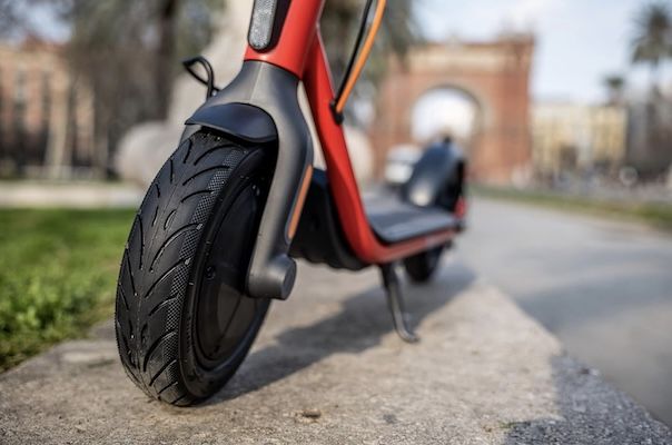 🛴 Segway Ninebot D28D E-Scooter für 303€ (statt 447€)