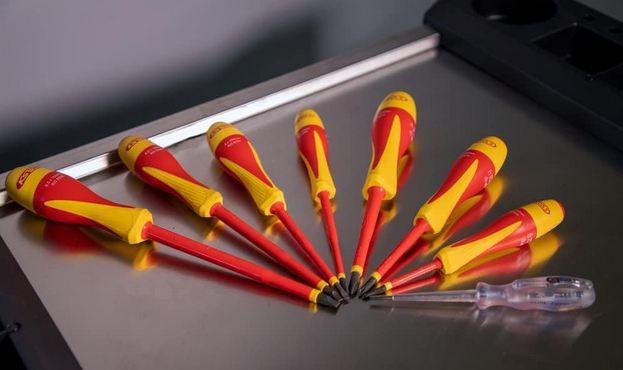 🪛 KS Tools 922.6218 Ultimate Elektro Schraubendreher Set für 33,43 ...